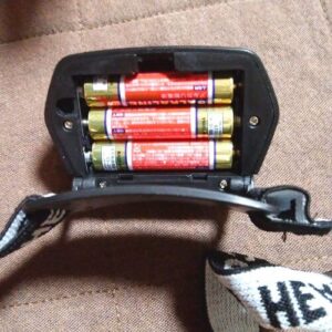 100均ダイソー「COBヘッドライト」はコスパ高すぎ|防災やアウトドアに！ | のはらねこ